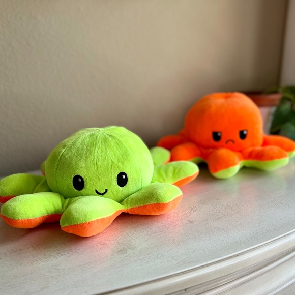 Accessories | Bogo Reversible Plush Octopus Large 11 Wide 6 Tall Orange ...